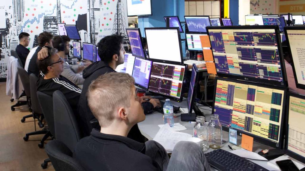 Day Trading Training & Online Courses | Learn the Basics - DTTW™